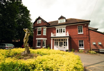 Overbury House launches ‘Men’s Shed’ social group