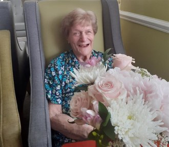 Doris’ daughters sends a beautiful birthday bouquet from Australia