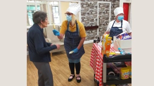 Ice-cream afternoon at Primrose House
