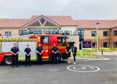 Botley Fire station visit our residents!