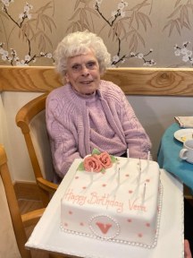 Vera turns 89 at Winifred Dell