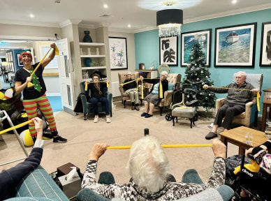 Elf and Christmas Fitness