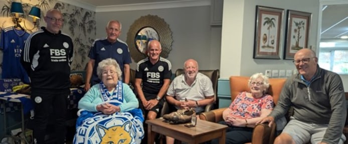 Leicester City legends surprise Moat House Residents