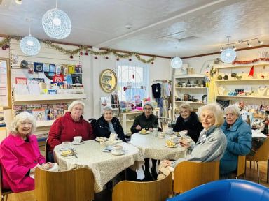 Hot choccies and warm scones!