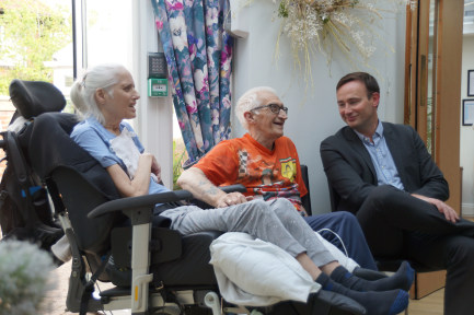 Muscliff hosts local MP after 3rd consecutive ‘Outstanding’ CQC rating
