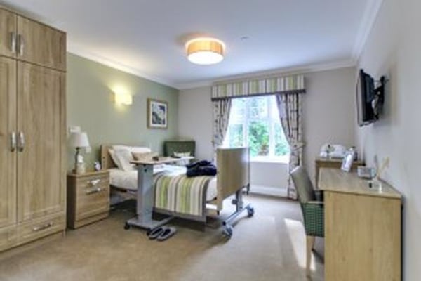 Emerson Grange Care Home, Rowhill Road, Swanley, Kent BR8 7FP | 89 Reviews