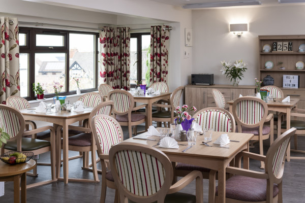 Henlow Court care home, Henlow Drive, Dursley, Gloucestershire GL11 4BE ...