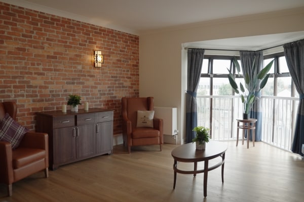 Glain House care home, 77-85 Newport Road, Cardiff CF24 0AE | 40 Reviews