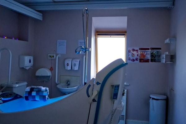 Ty Coch Care Home, 105 Station Road, Llanishen, Cardiff CF14 5UW | 42 ...