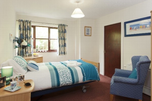 Millbrow Care Home, Millbrow, Widnes, Cheshire WA8 6QT | 13 Reviews