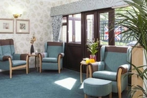 Thornton Lodge Care Home, 67 Broom Lane, Broughton, Salford, Greater Manchester M7 4FF | 22 Reviews