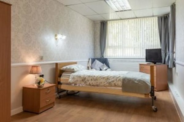 Broadway Nursing, 22/32 Flemington Avenue, Clubmoor, Liverpool ...