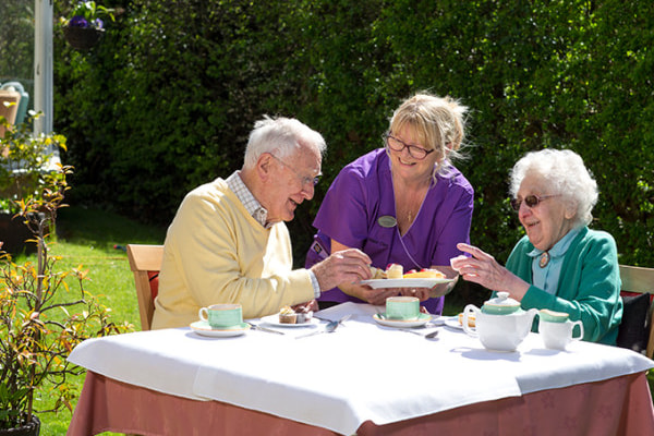 Avebury House care home, 11 Canal Way, Devizes, Wiltshire SN10 2UB | 53 ...