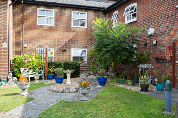 St Mary's Care Home, 19 Dunstable Road, Luton, Bedfordshire LU1 1BE ...