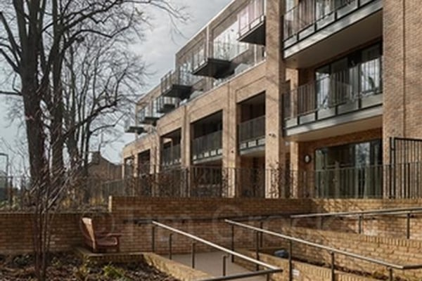 Lorenco House, 9 College Road, London N17 8EA | 8 Reviews