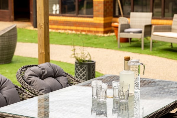Oake Meadows Nursing Home, 33 Wyvern Road, Taunton, Somerset TA1 4RA ...