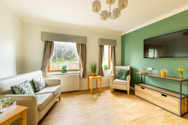 Oake Meadows Nursing Home, 33 Wyvern Road, Taunton, Somerset TA1 4RA ...