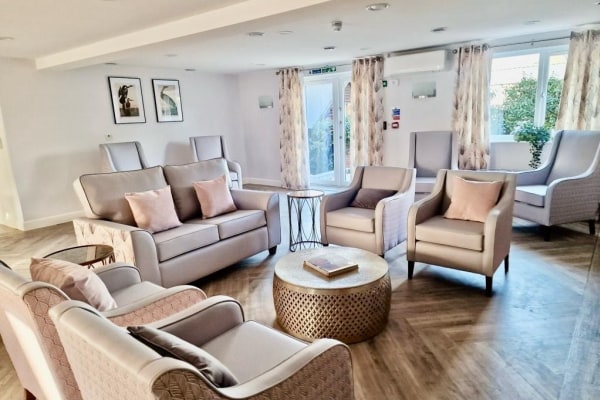 Burlington Hall care home, 9 Station Road, Woburn Sands, Milton Keynes ...