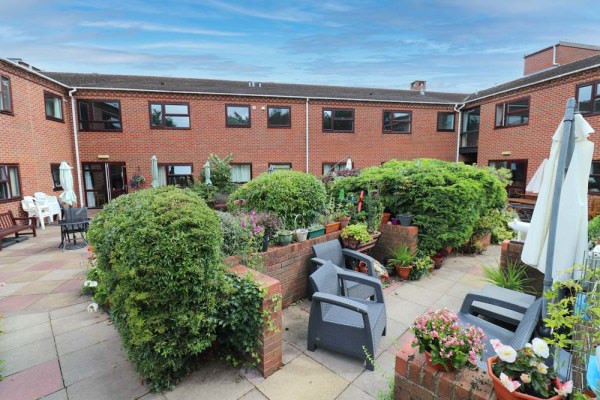 Rayner House Care care home, 3-5 Damson Parkway, Solihull, West ...