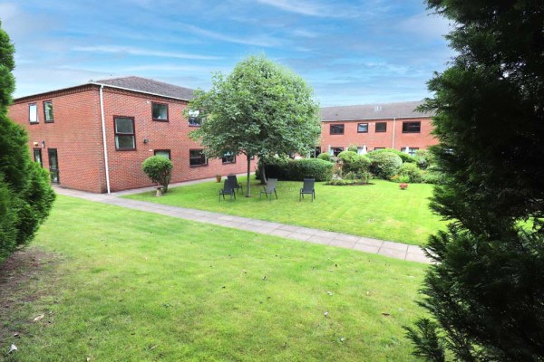Rayner House Care care home, 3-5 Damson Parkway, Solihull, West ...