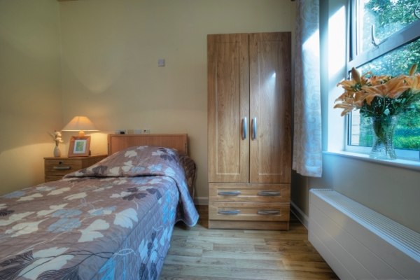 The Burroughs care home, Mill Road, West Drayton, London UB7 7EQ | 53 ...