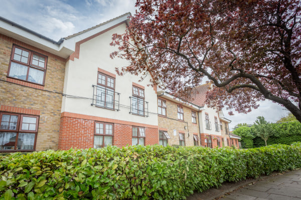 Springfield Care Centre care home, 20 Springfield Drive, Barkingside ...