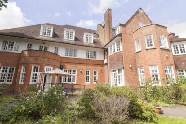 Rathmore House care home, 31 Eton Avenue, London NW3 3EL | 27 Reviews