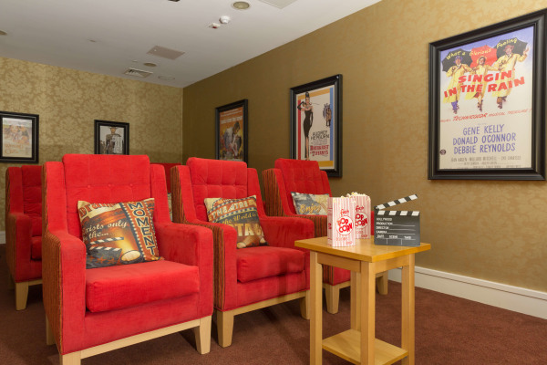 Ellesmere House care home, 9 Nightingale Place, London SW10 9NG | 38 ...