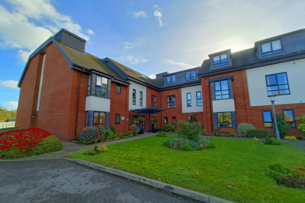 Sunnybank House Care Home, Botley Road, Fair Oak, Eastleigh, Hampshire ...
