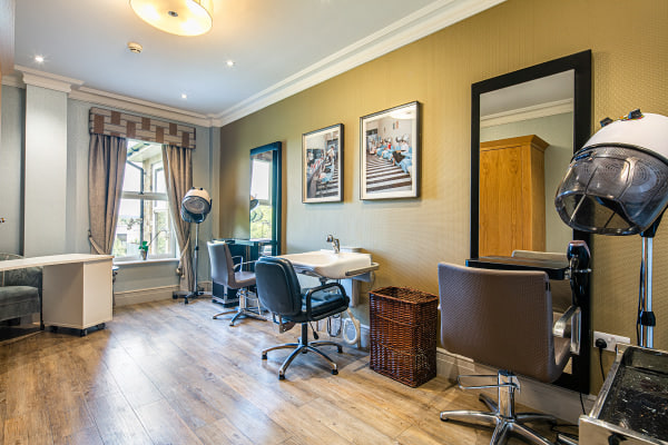Oulton Manor care home, 3 Wakefield Road, Oulton, Leeds, West Yorkshire ...
