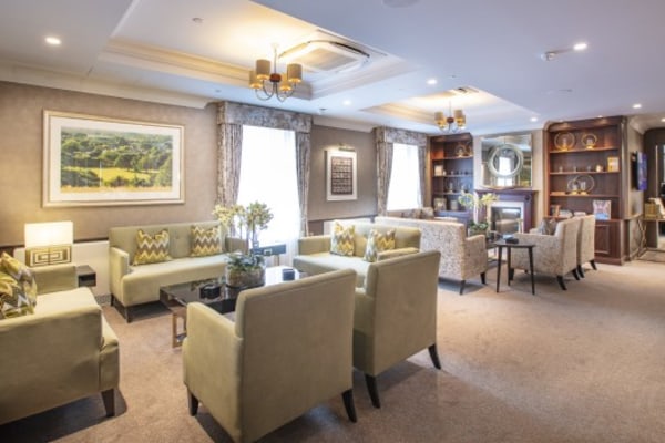 Signature at Hendon Hall care home, Ashley Lane, Hendon, London NW4 1HG ...