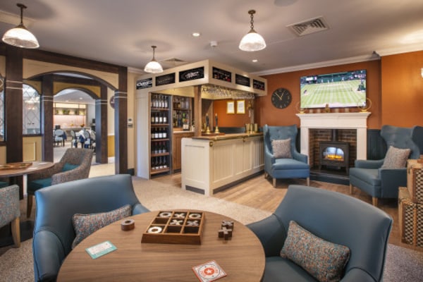 Signature at Caversham care home, 2 Willow View, Caversham, Reading ...