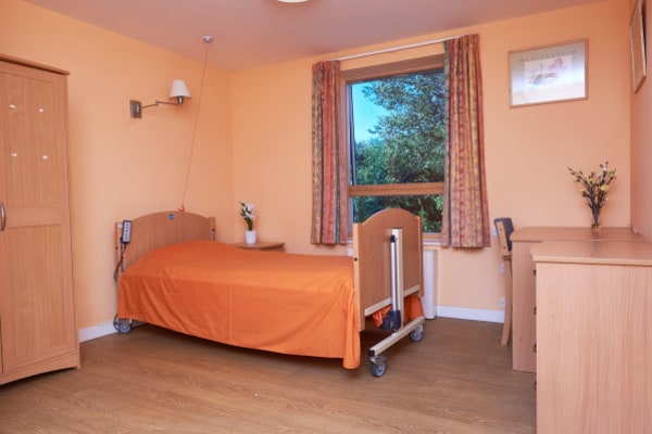 Heavers Court care home, 122/124 Selhurst Road, Selhurst, London SE25 ...