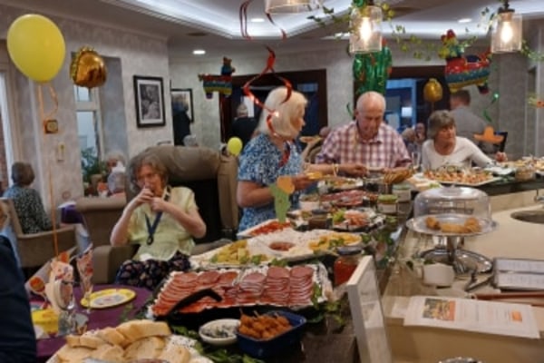 Birchmere House Care Home - Avery Healthcare, 1270 Warwick Road, Knowle ...