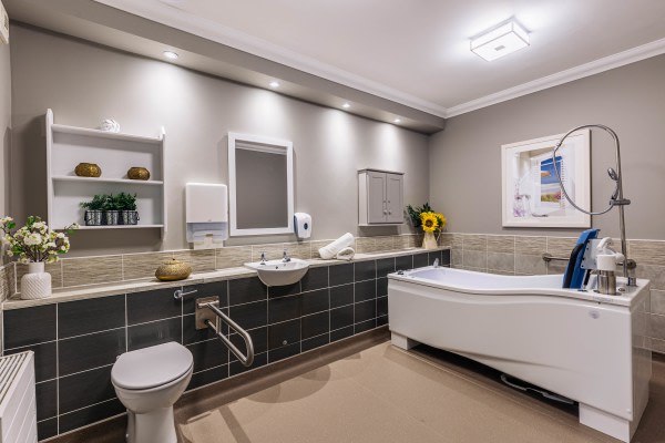 Barchester Maple Leaf Lodge Care Home, 37 Beacon Lane, Grantham ...