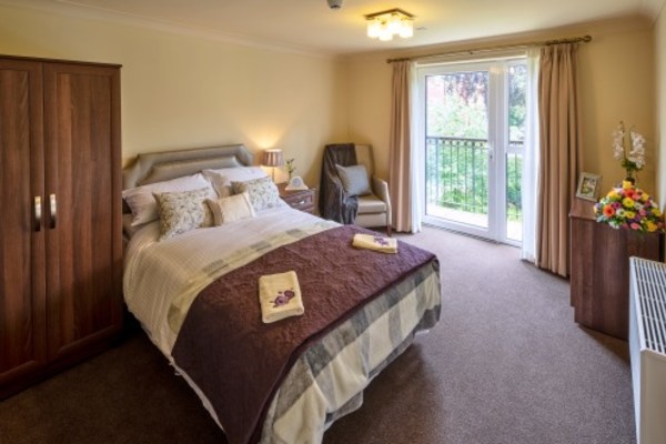 South Lodge Care Home - Avery Healthcare, 307 London Road, Stoneygate ...