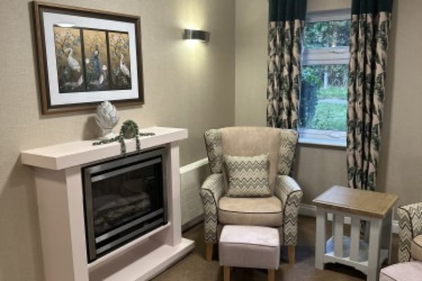 Barton Lodge care home, 45 Birdsfoot Lane, Luton, Bedfordshire LU3 2DN ...