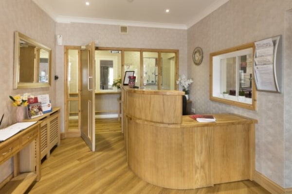 The Lodge Care Home, 5 Broad Street, Hemel Hempstead, Hertfordshire HP2 ...