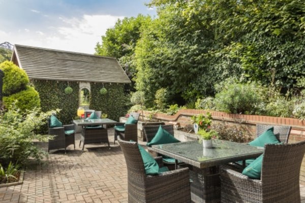 The Lodge Care Home, 5 Broad Street, Hemel Hempstead, Hertfordshire HP2 ...