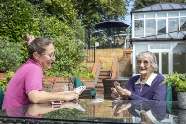 The Lodge Care Home, 5 Broad Street, Hemel Hempstead, Hertfordshire HP2 ...