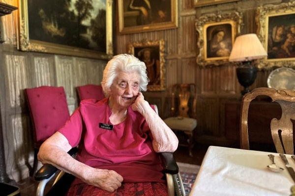 Pemberley House Care Home - Avery Healthcare, Grove Road, Basingstoke ...