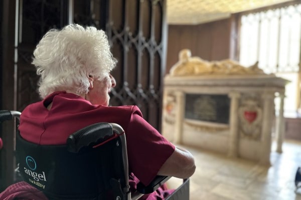 Pemberley House Care Home - Avery Healthcare, Grove Road, Basingstoke ...