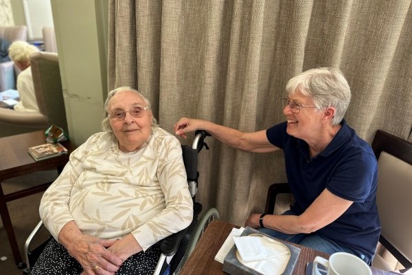 Pemberley House Care Home - Avery Healthcare, Grove Road, Basingstoke ...