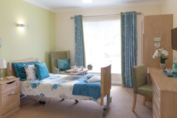 Bowes House care home, 25 Battle Road, Hailsham, East Sussex BN27 1DU ...