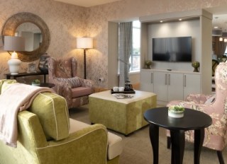 Valerian Court Care Home, The Broadway, Didcot, Oxfordshire OX11 8ET ...