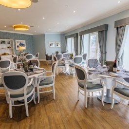 Barchester Maple Leaf Lodge Care Home, 37 Beacon Lane, Grantham ...