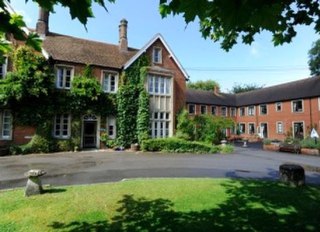 Care Homes Devizes | Find a Devizes Care Home | 828 Reviews