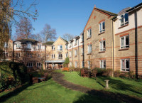 Fort Horsted Nursing Home, Primrose Close, Chatham, Kent ME4 6HZ | 2 ...